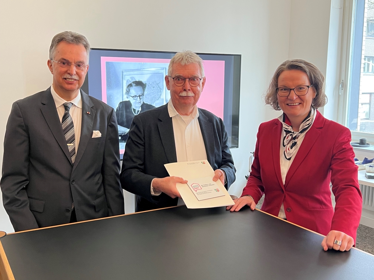 Bauministerin Scharrenbach übergibt Förderbescheid „Heimat-Zeugnis“ für ...